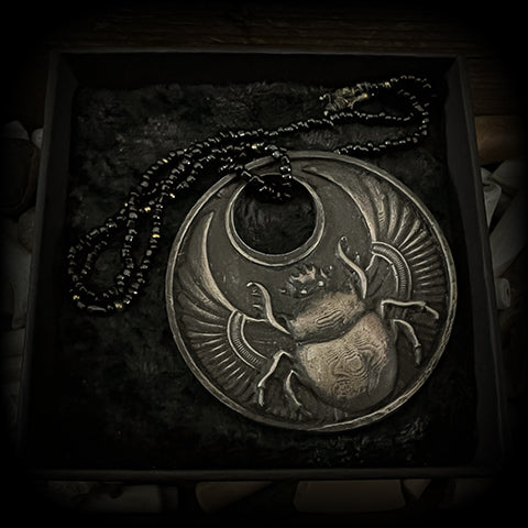 The Khepri Amulet – Lebanon Circle Prop & Illusion Design